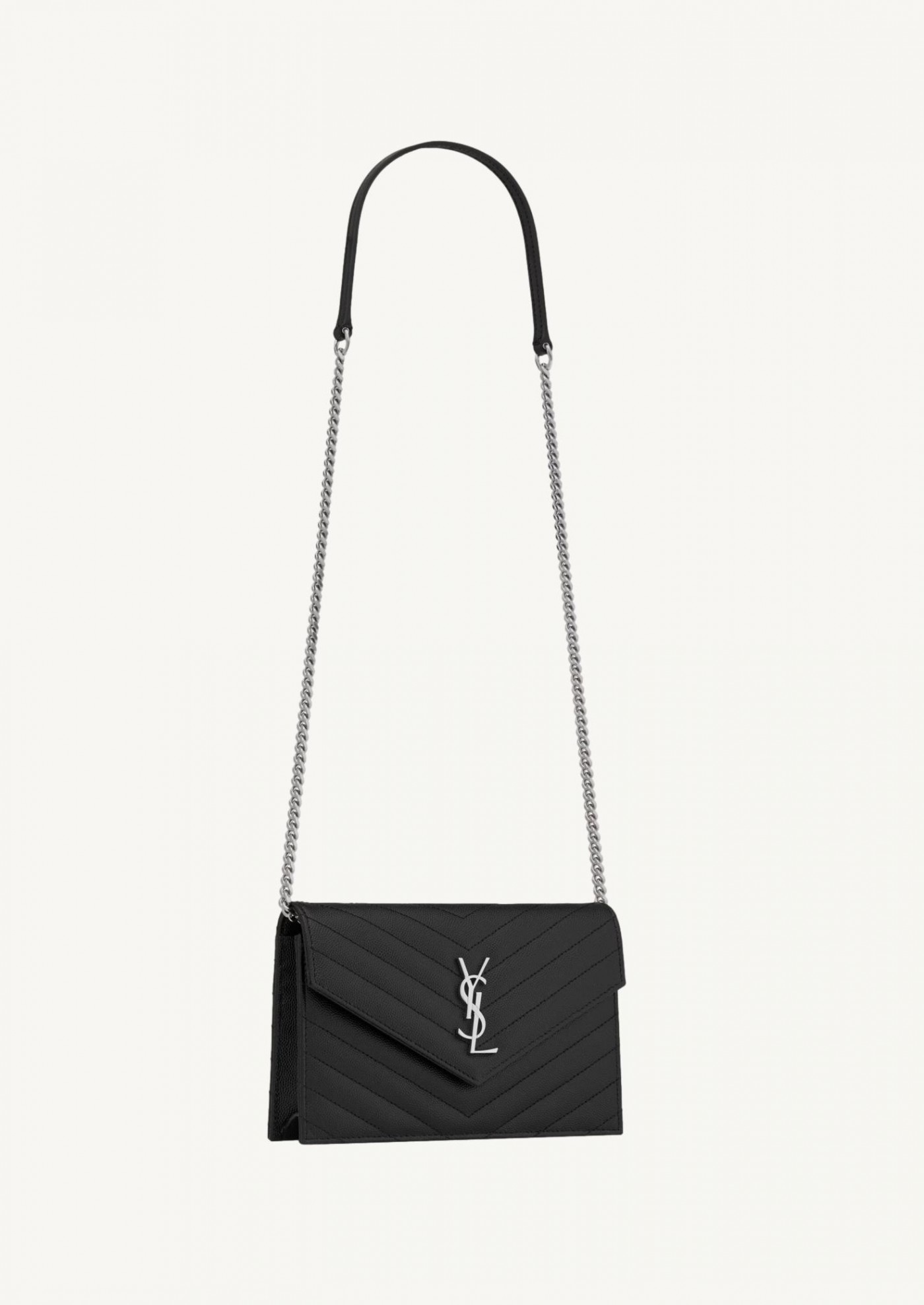 Cassandre envelope chain wallet in black powder grain leather silver ...